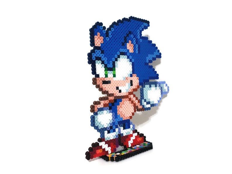 Sonic the Hedgehog and Tails Pixel Art Figures | Etsy Canada