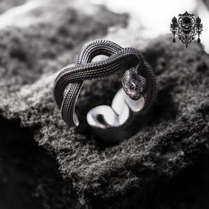 Vintage Style Snake Ring for Men Unique Handmade Metal Carved Band ...