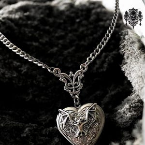 Bat Locket Necklace Gothic Jewelry for Bat Lovers Vampire Bat Pendant ...