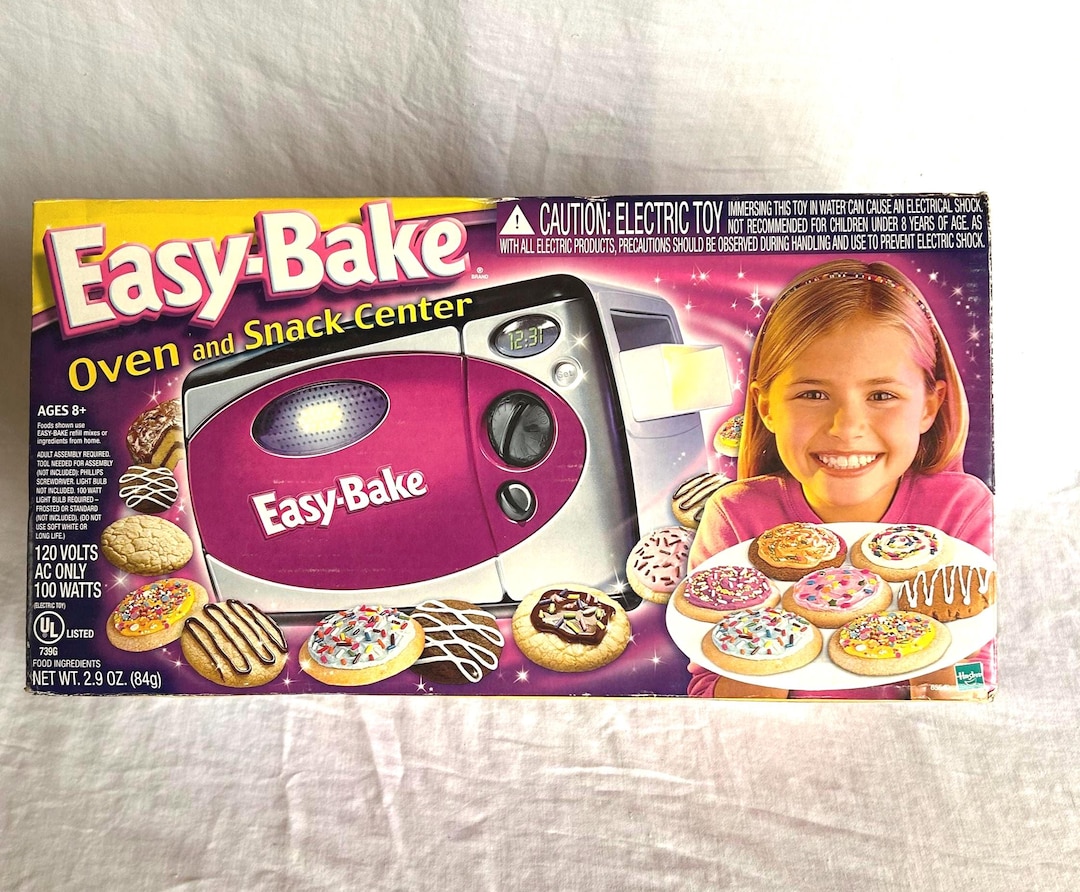 Vintage Hasbro EASY BAKE OVEN and Snack Center Child's Baking Oven 2003 ...