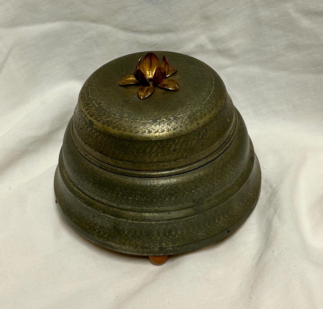 Vintage POWDER PUFF Wind-up MUSIC Box With Removable Lid It Works! and ...