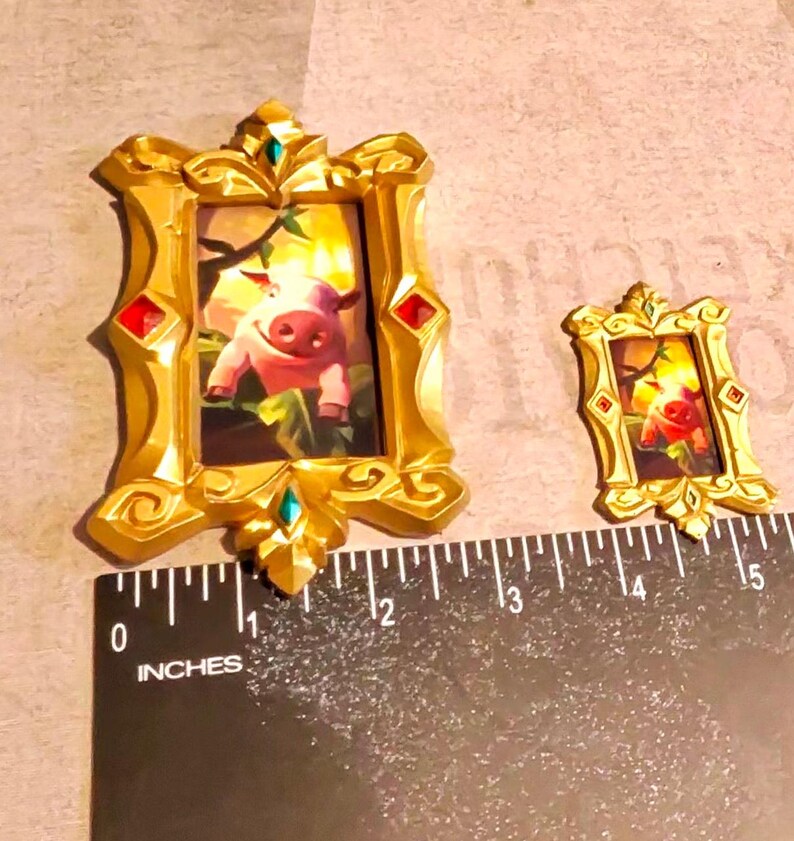 Thieves of Seas Greedy as a Cherished Pig Gold Frame Magnet & Ornament ...