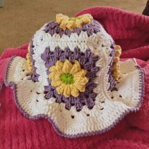Granny Square Ruffled Bucket Hat Crochet Pattern (PDF) - Etsy