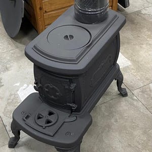 Antique Rustic Heating Stove, Nostalgia Cast Iron Wood Stove, Antique ...