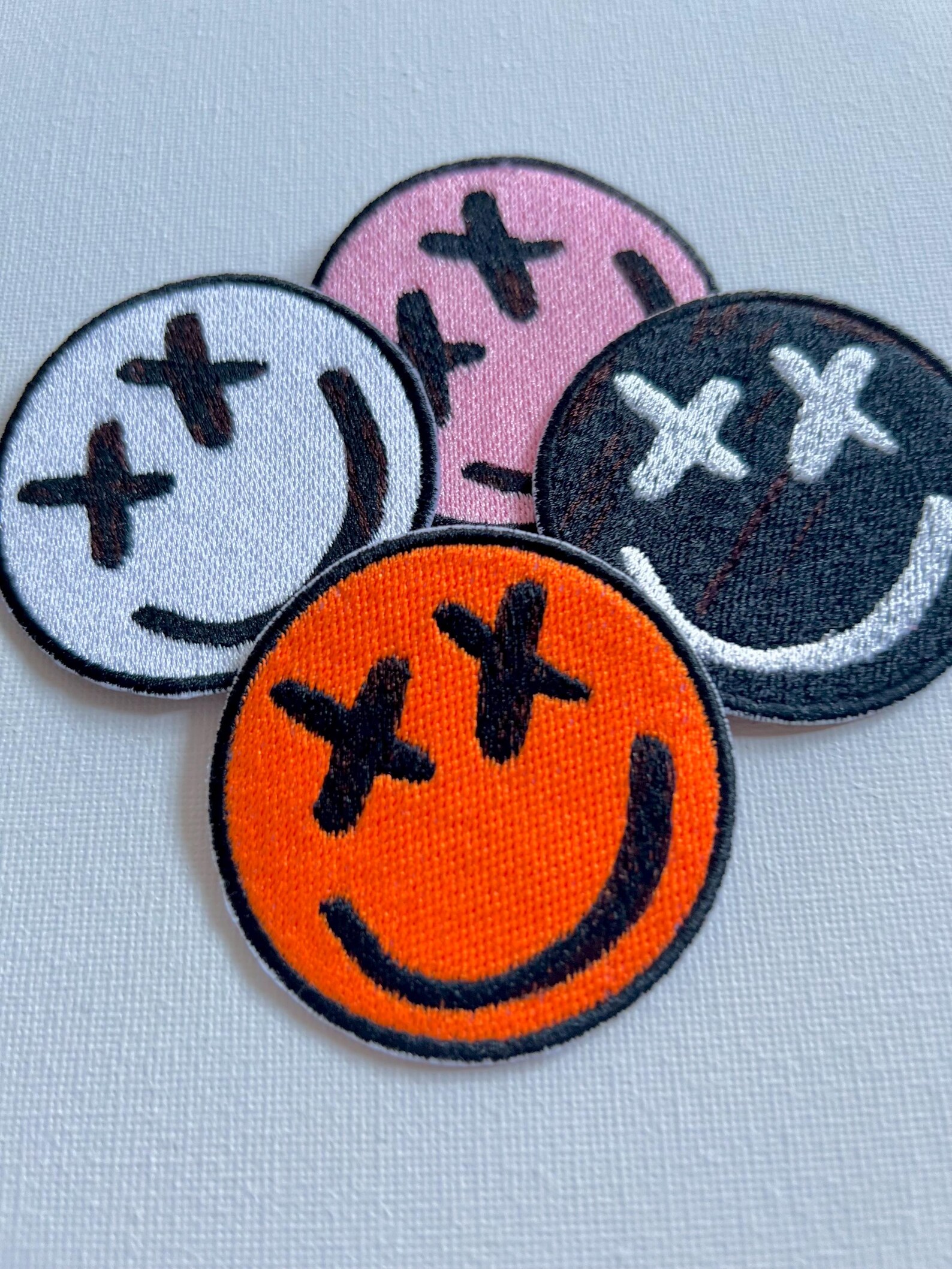 Happy Face Sew on Embroidered Patches, Custom Patches, Patches, Kpop ...