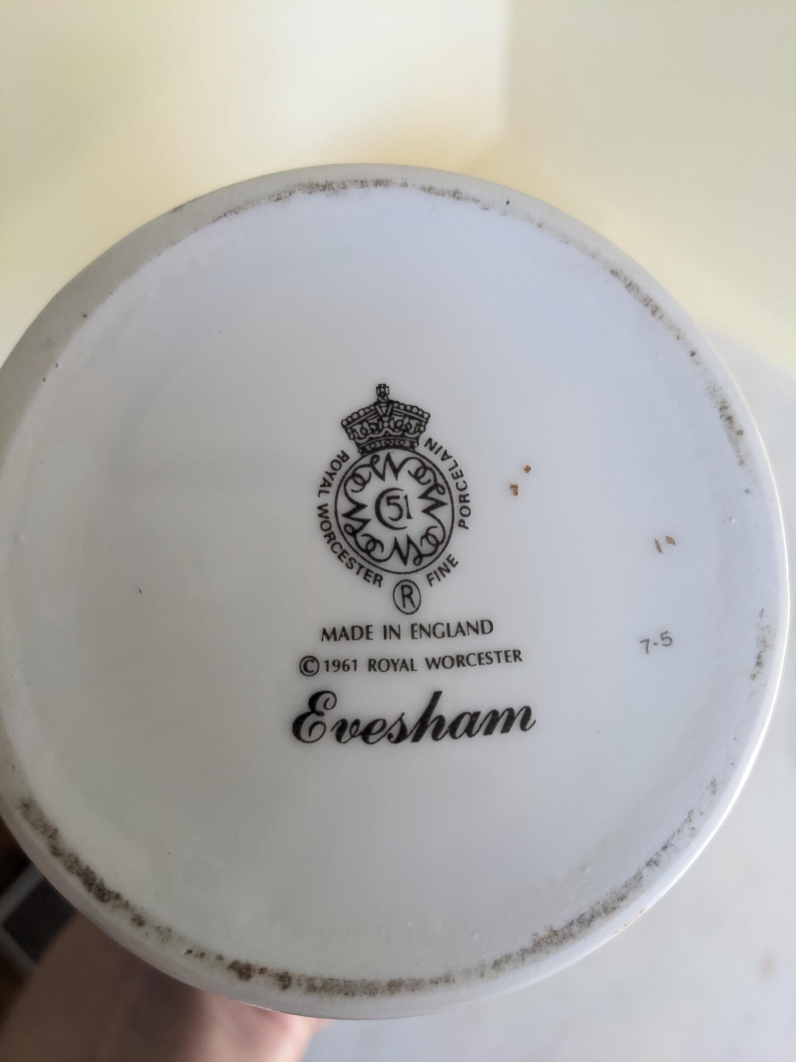 Vintage Fine Porcelain Fruit Vase by Royal Worcester Evesham Pattern ...