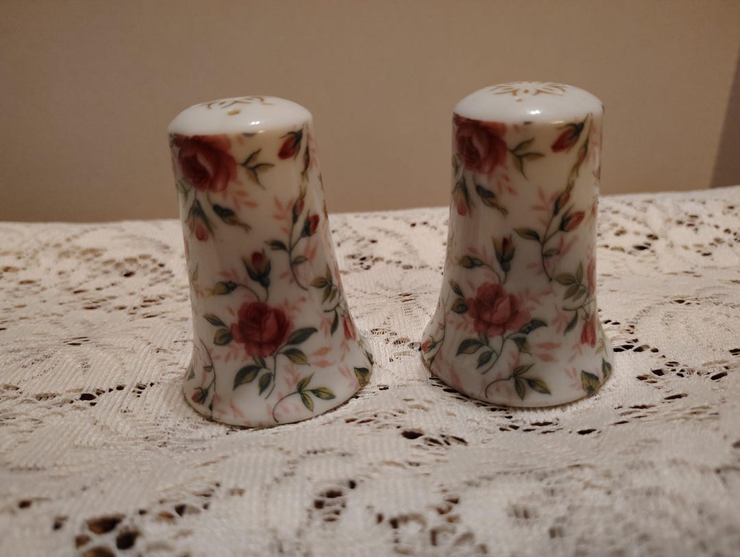 Lefton China Salt and Pepper Shakers... Treasuresbyflick - Etsy