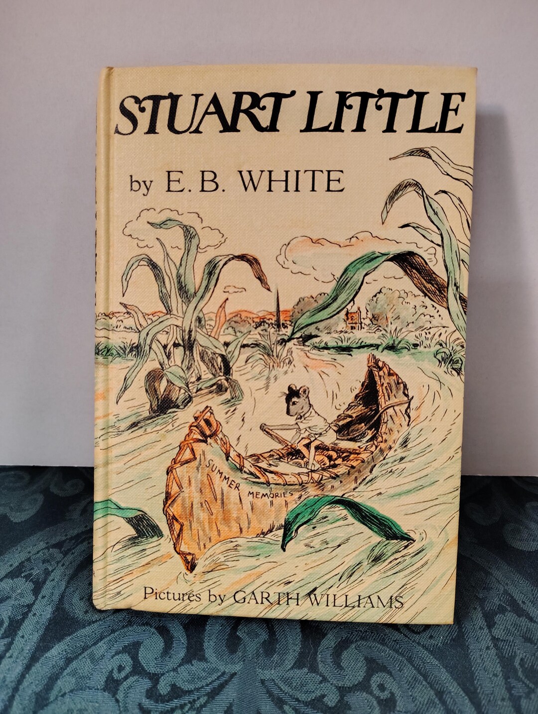 Stuart Little by E B.white, Copyright 1945... Treasuresbyflick - Etsy