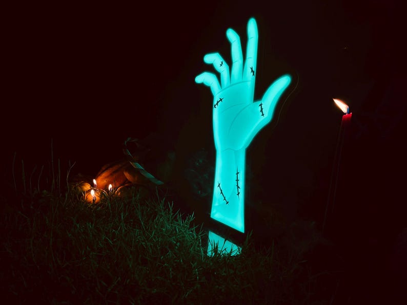 Halloween LED Zombie Hand Yard Decor Spooky Zombie Hand Light-up ...