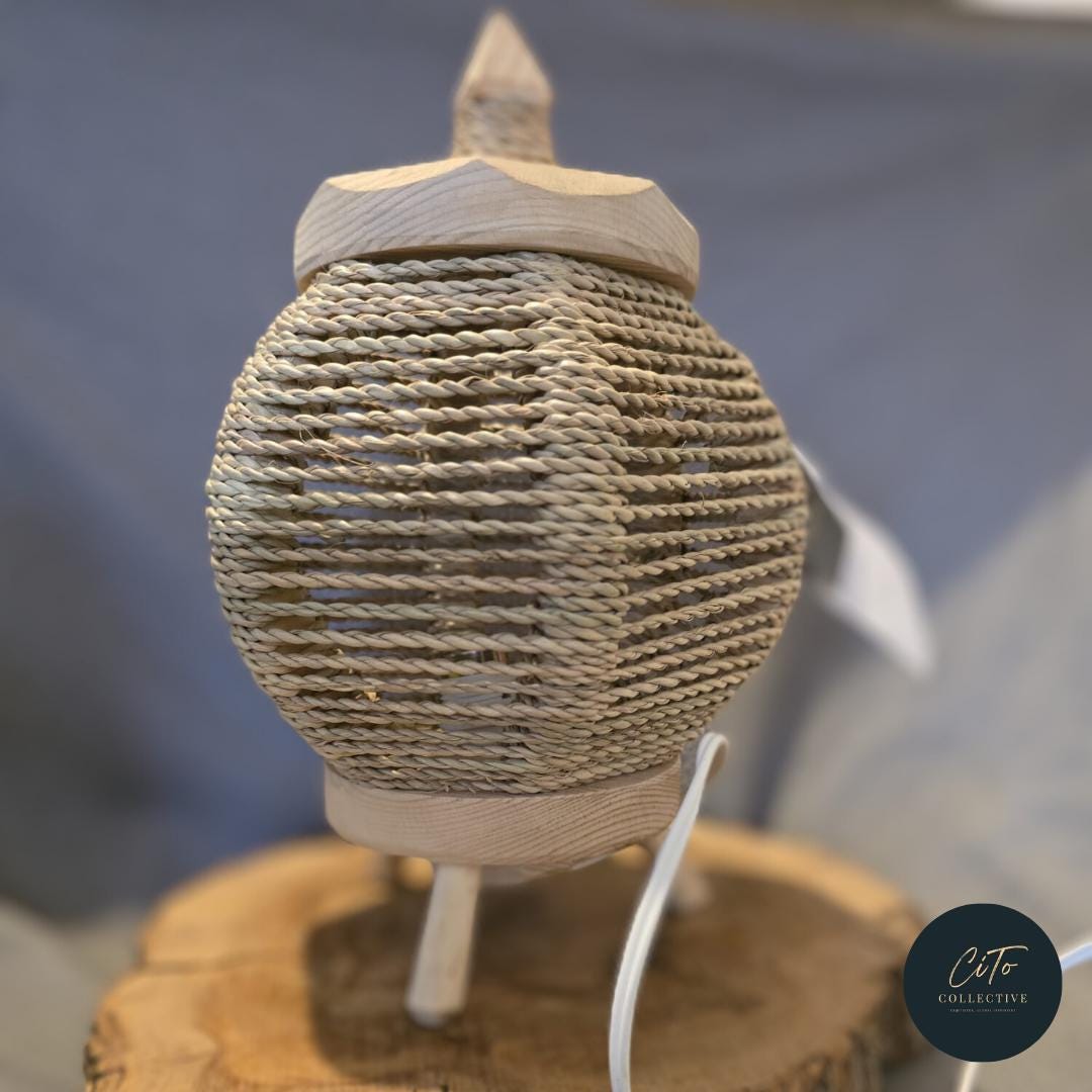 Bohemian-style Handcrafted Straw Table Lamp - Natural Lighting for Cozy ...