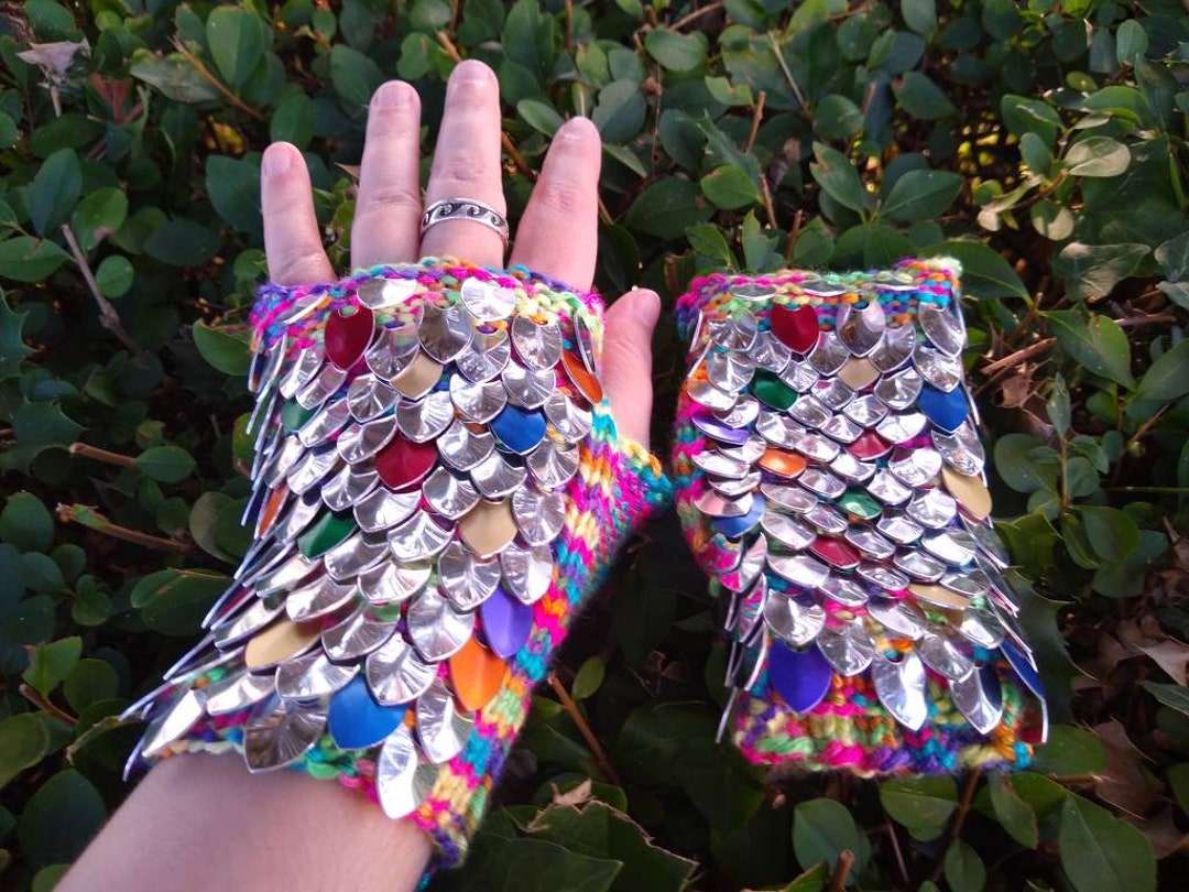 Dragon Scale Guantlets - Sm/md Size - MADE TO ORDER! - Etsy