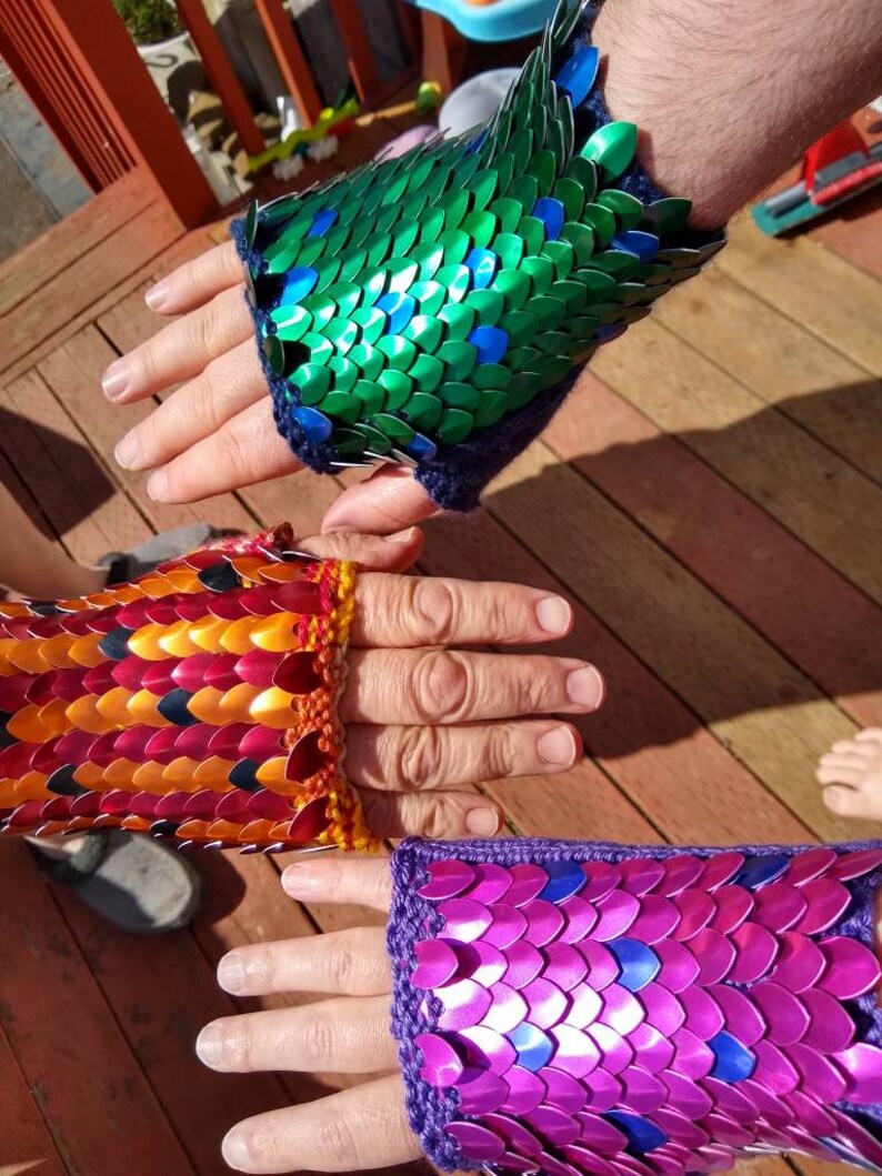 Dragon Scale Guantlets - Sm/md Size - MADE TO ORDER! - Etsy