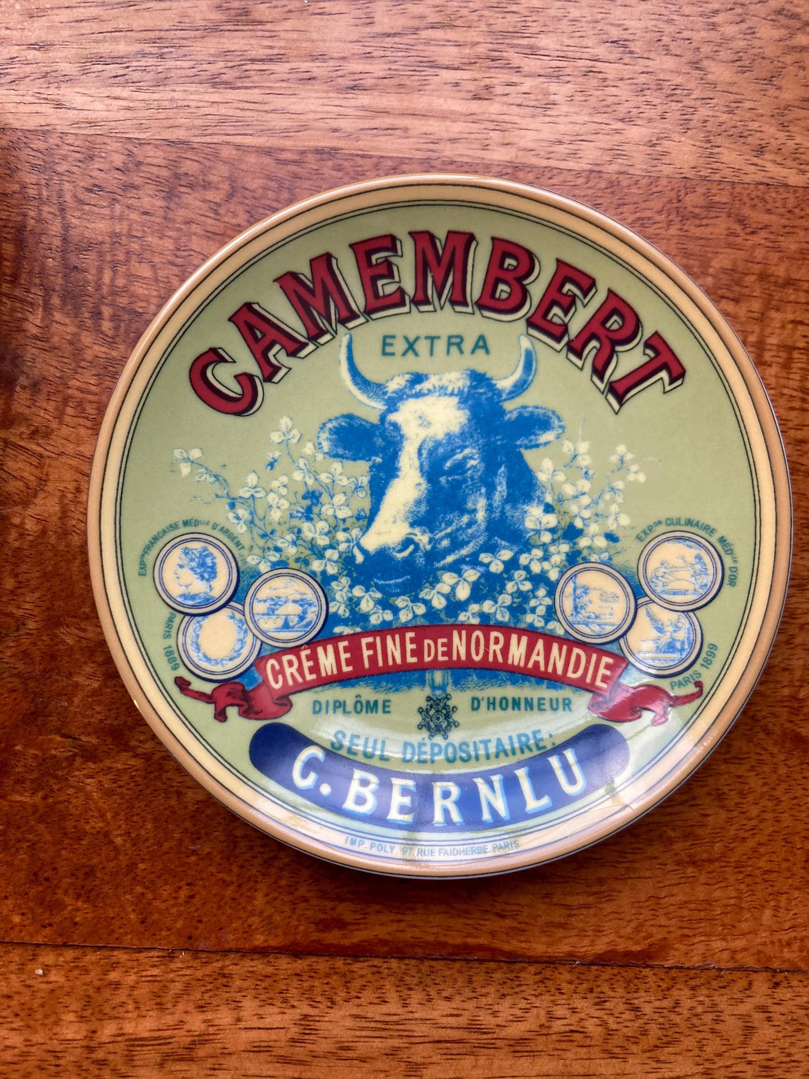 Vintage NEW Camembert Extra-fin Cheese Plates French Charm Parisian ...