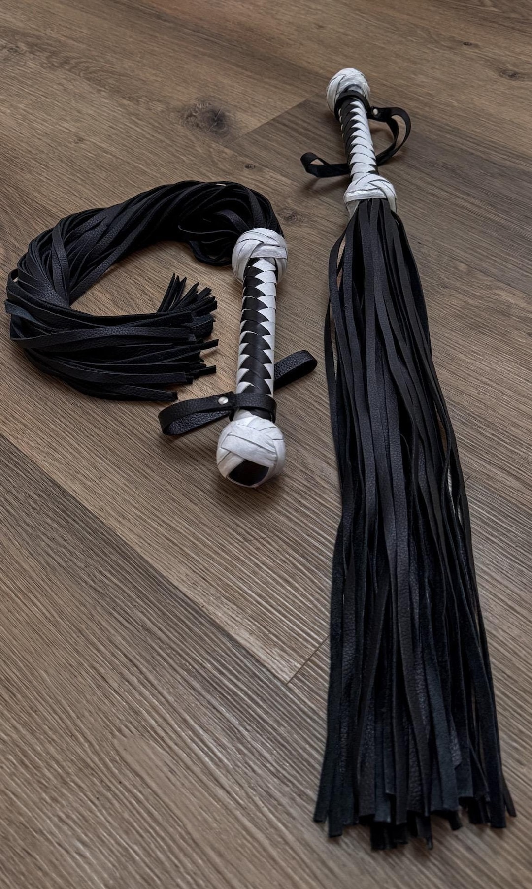 Real Leather Flogger With 70 Long Tails BDSM Play Thuddy Whip - Etsy