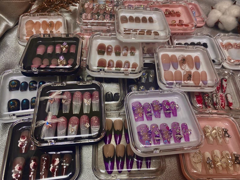 Christmas Press on Nail Mystery Set Box-randomly Picked Nails Surprise ...