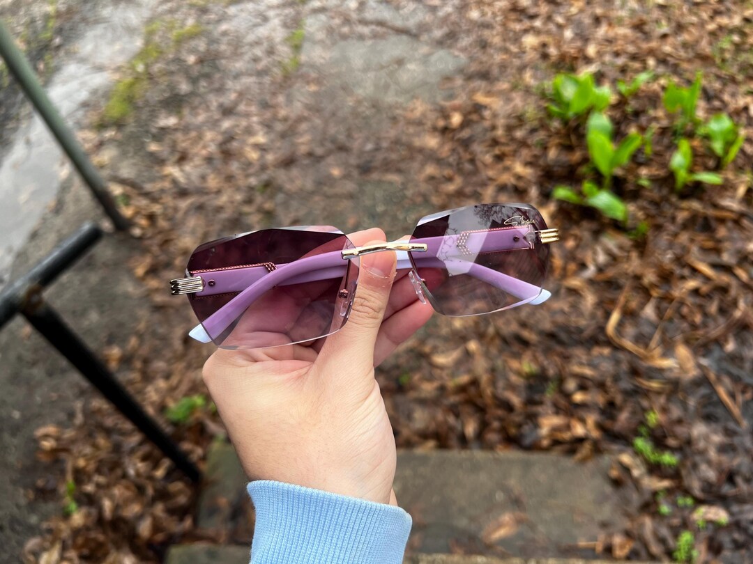 Elysian Rimless Buffsred Lens Buff Glasses With Gold Frame and Gold ...