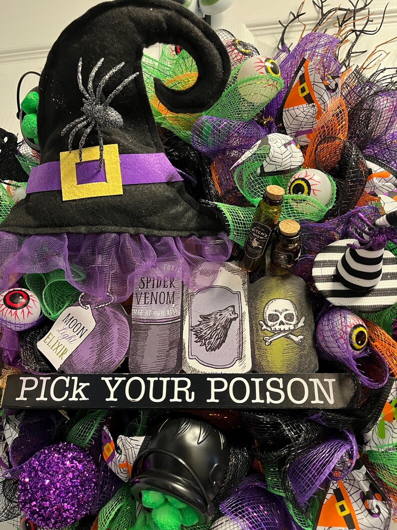 Halloween Witch Hat Wreath: Spooky Door Hanger Decor - Etsy