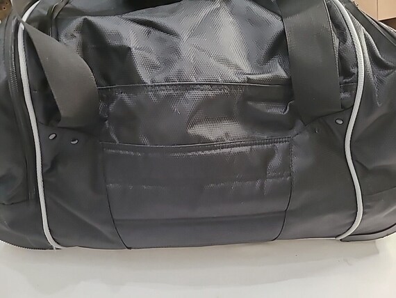 Ogio Performance 22 Rolling Luggage Bag Suitcase Car Gem