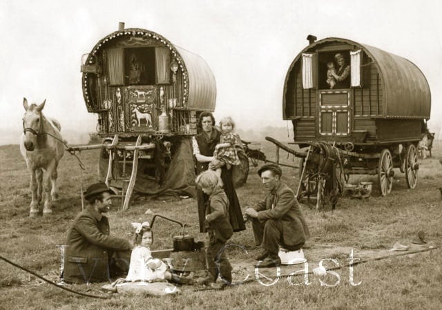 Gypsy Wagon 2 Vintage Image Photo. Digital Download Instant, Transfer ...