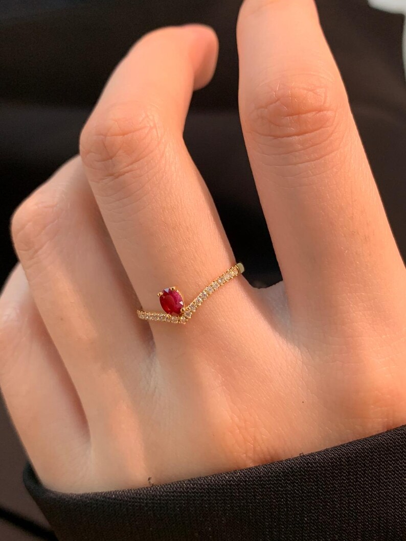 Oval Ruby Engagement Ring V Shape Small Diamond 18K Gold Band, Mini ...