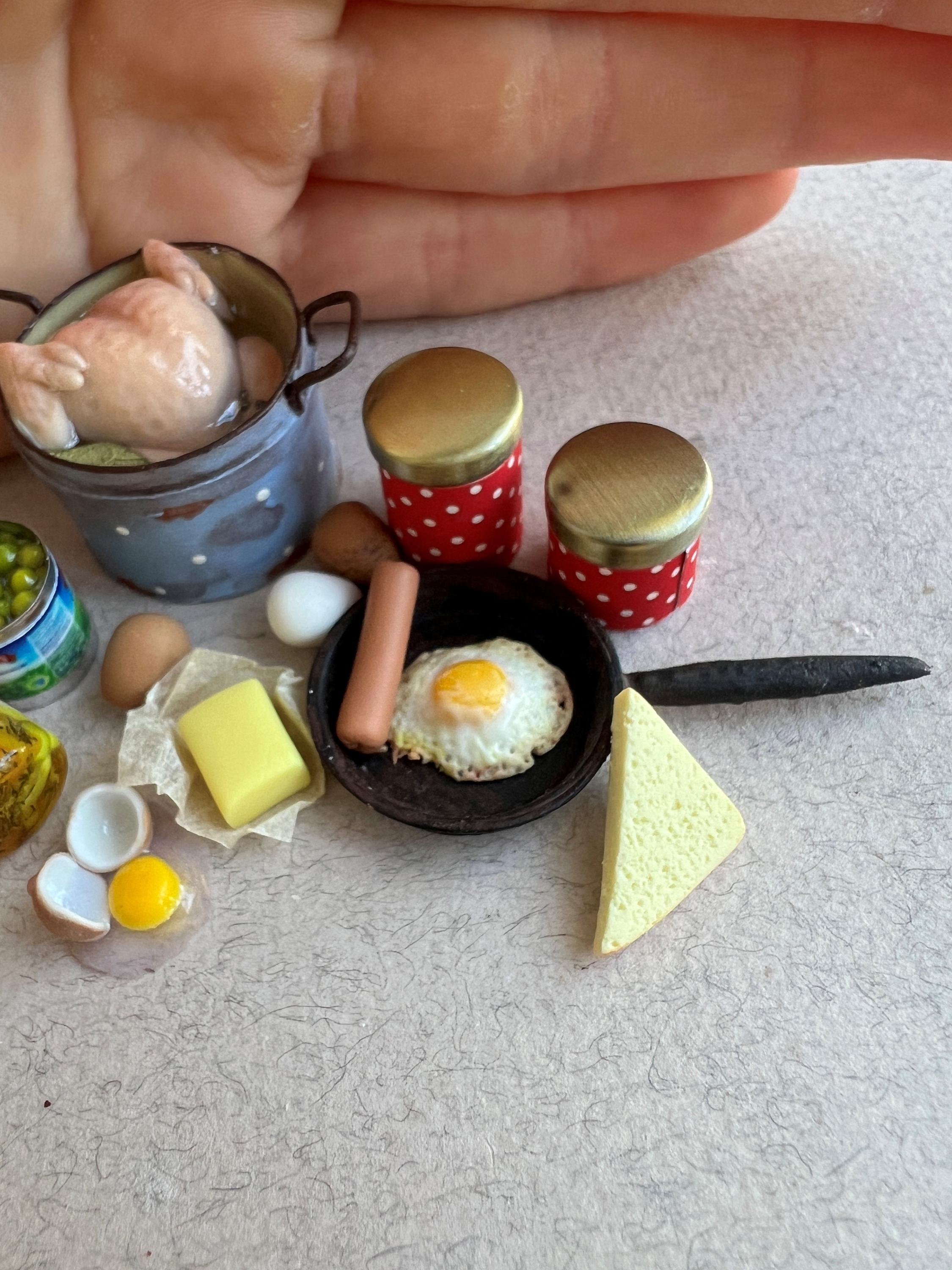 Miniature Kitchen Set for a Dollhouse, Scale 1 to 12 - Etsy