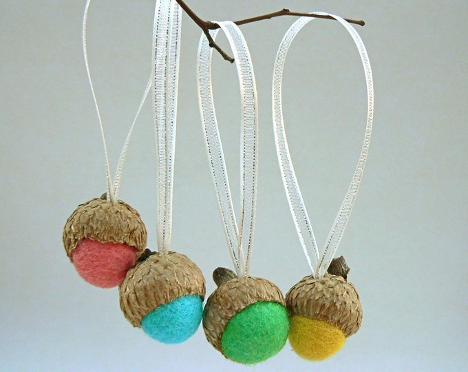 Acorn Ornaments Christmas Tree Decorations Set of 10 Hanging Felted ...
