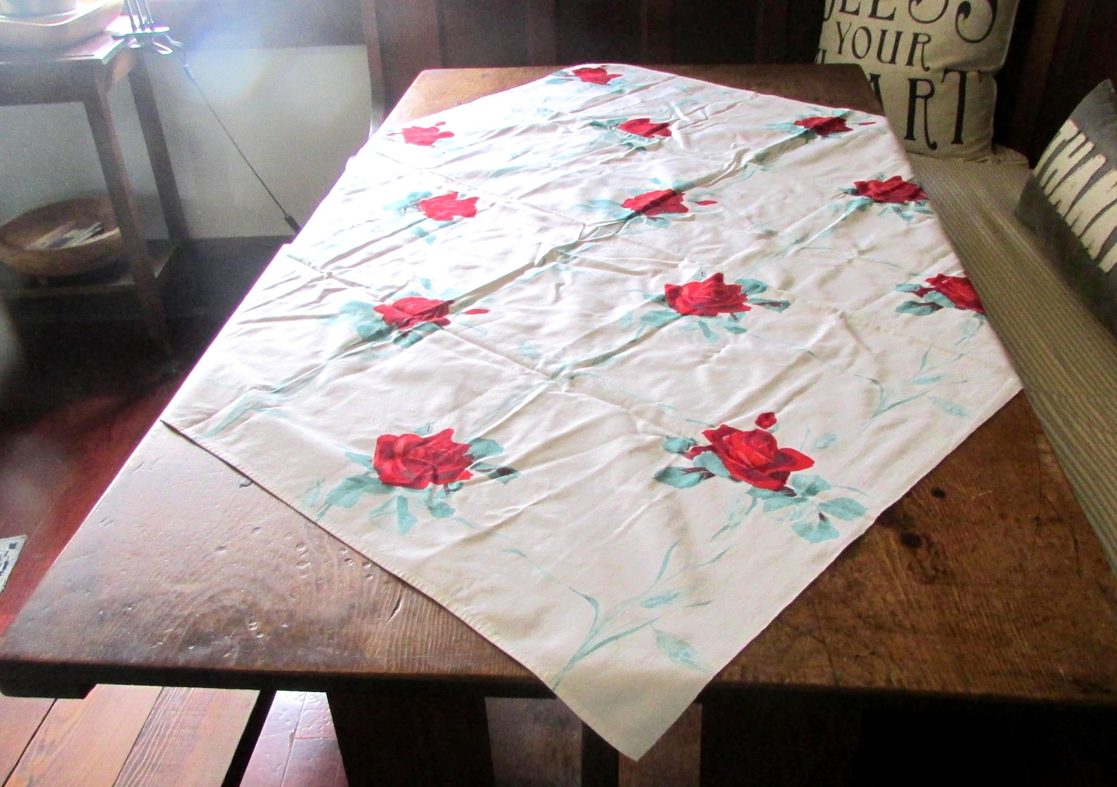Vintage Red Roses Table Cloth Tablecloth Red and White Table Cloth Mid ...