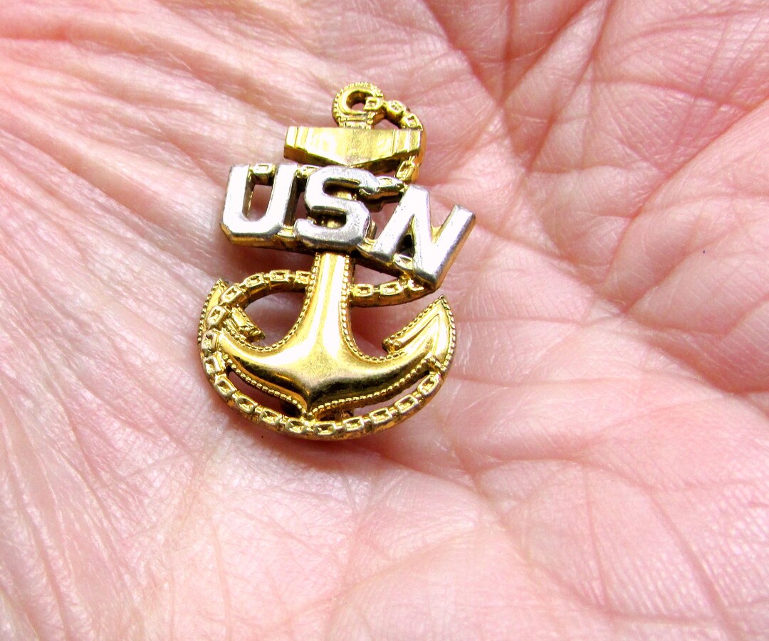 Vintage U.S. Navy USN Anchor Pin 1/20 10K Gold Filled N.S. Meyer Inc ...