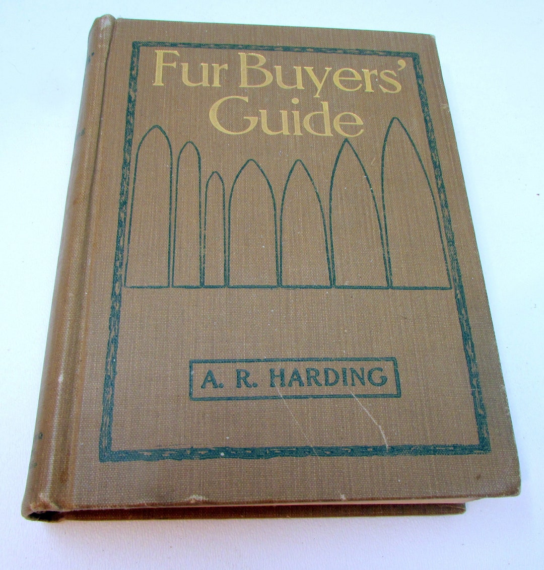 1915 Fur Buyers Guide Instructions Buying, Handling Grading Raw Furs ...