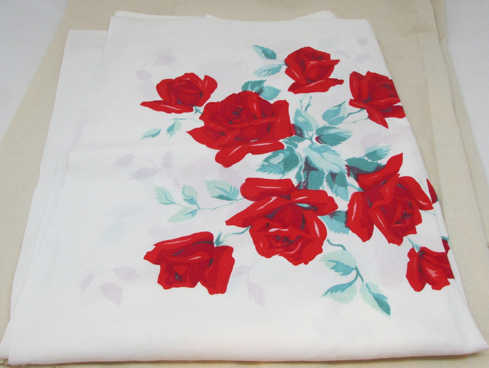 Vintage Floral Table Cloth Tablecloth Red Roses Red and White | Etsy