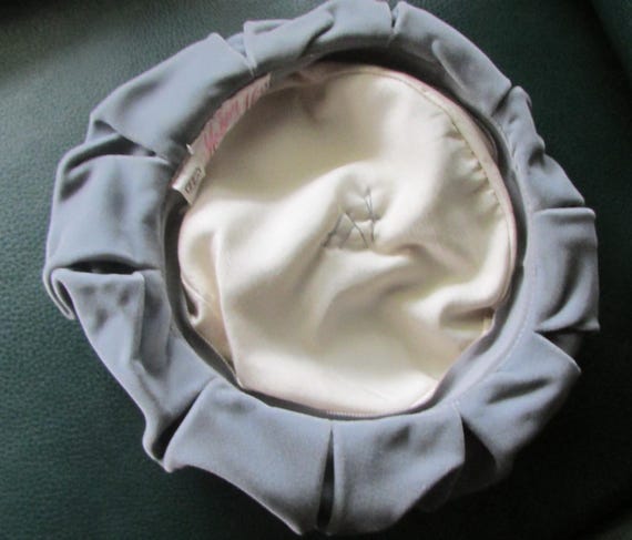 Vintage Beret Designer Hat by Modern Miss Silver Velv… - Gem