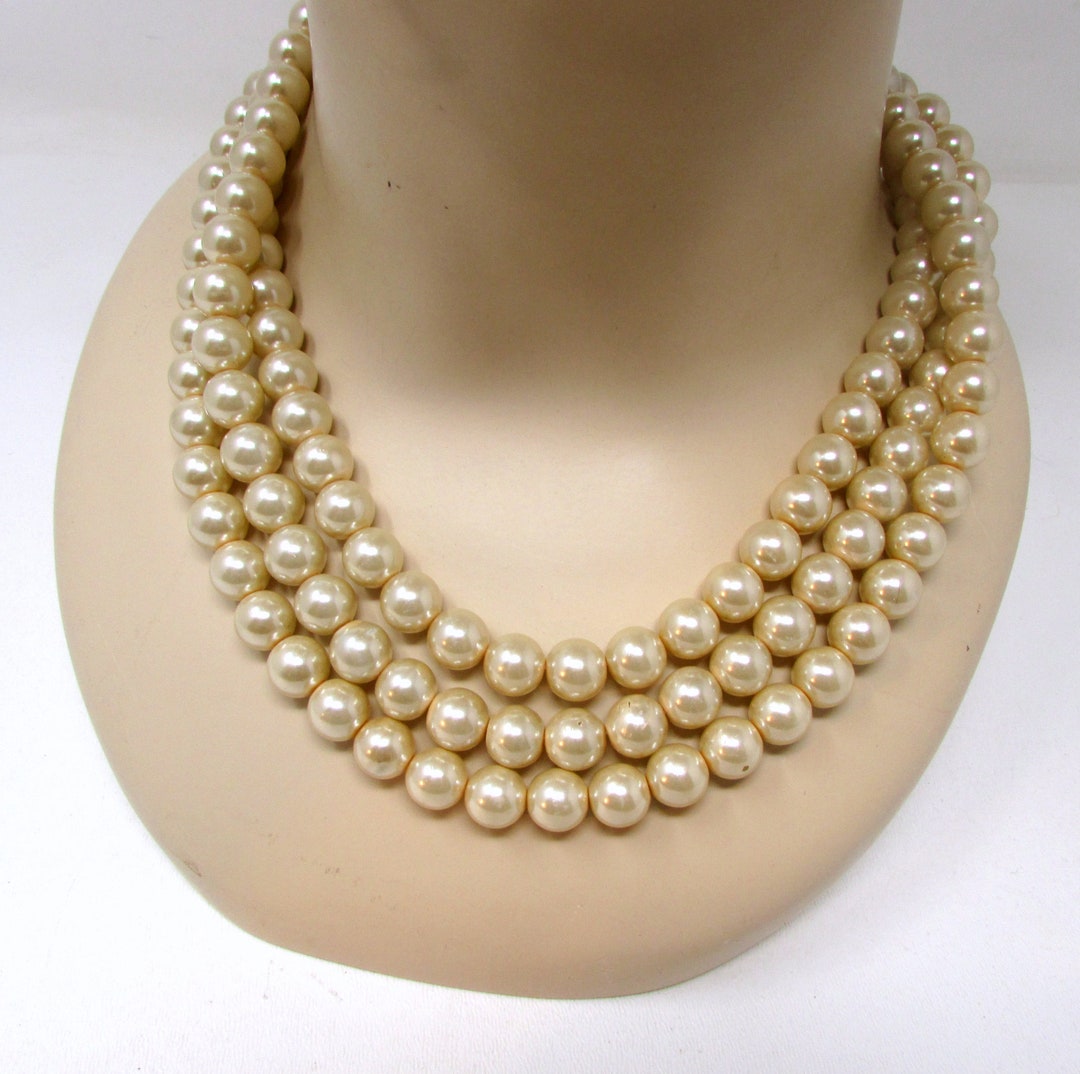 Vintage Pearls Long Strand of Faux Pearls Beautiful 29 Inches Long as ...