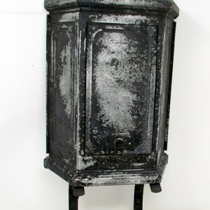 Vintage Black Metal Wall Mount Mail Box Tudor Mailtainer USA Missing ...