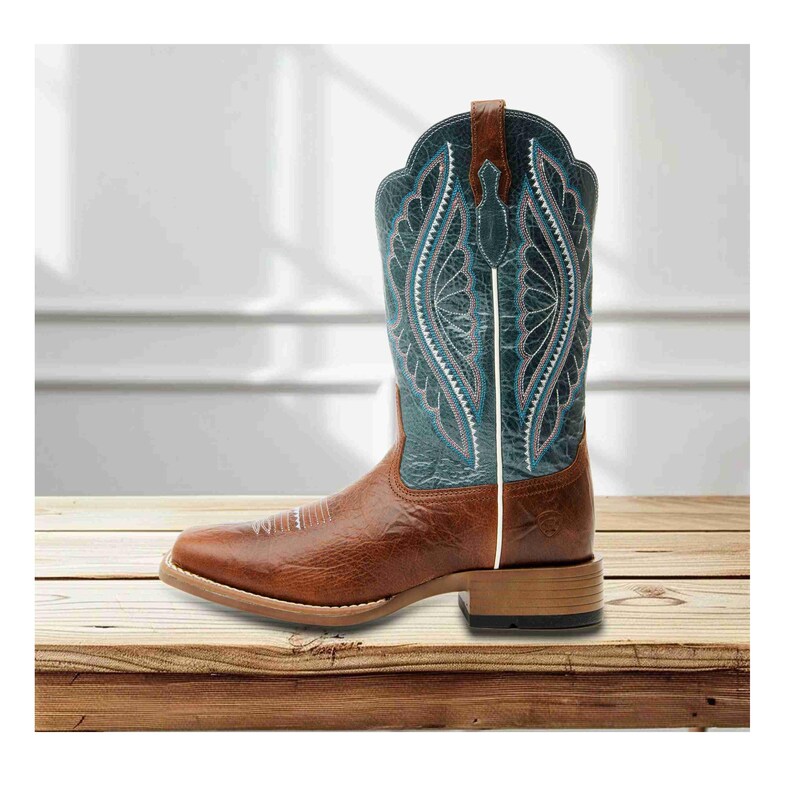 Western Inspired Stitch Pattern Women's Primetime Comfortable Brown ...