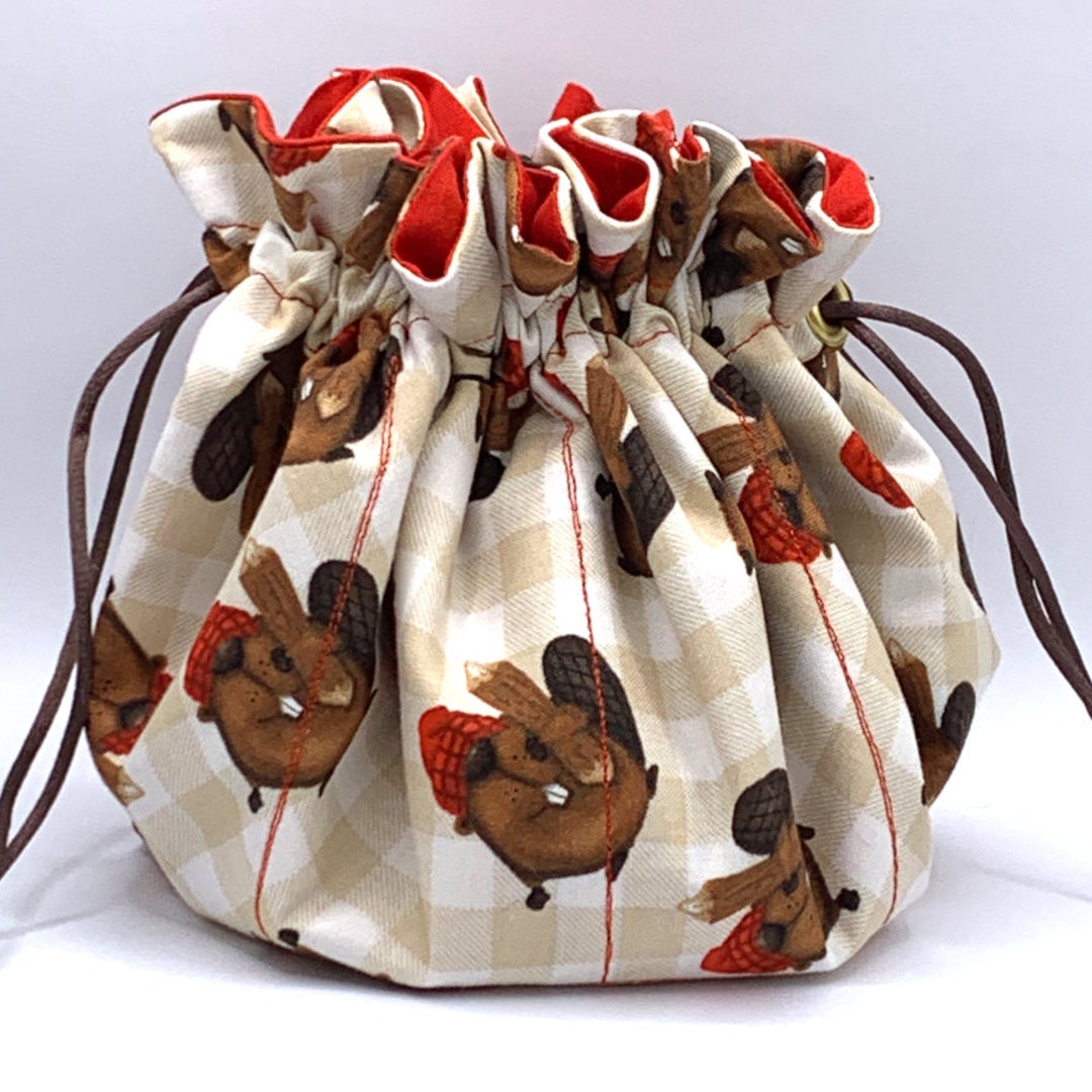 Tatting Bag 293 Busy Beavers on Khaki Checkerboard Background. Kona ...