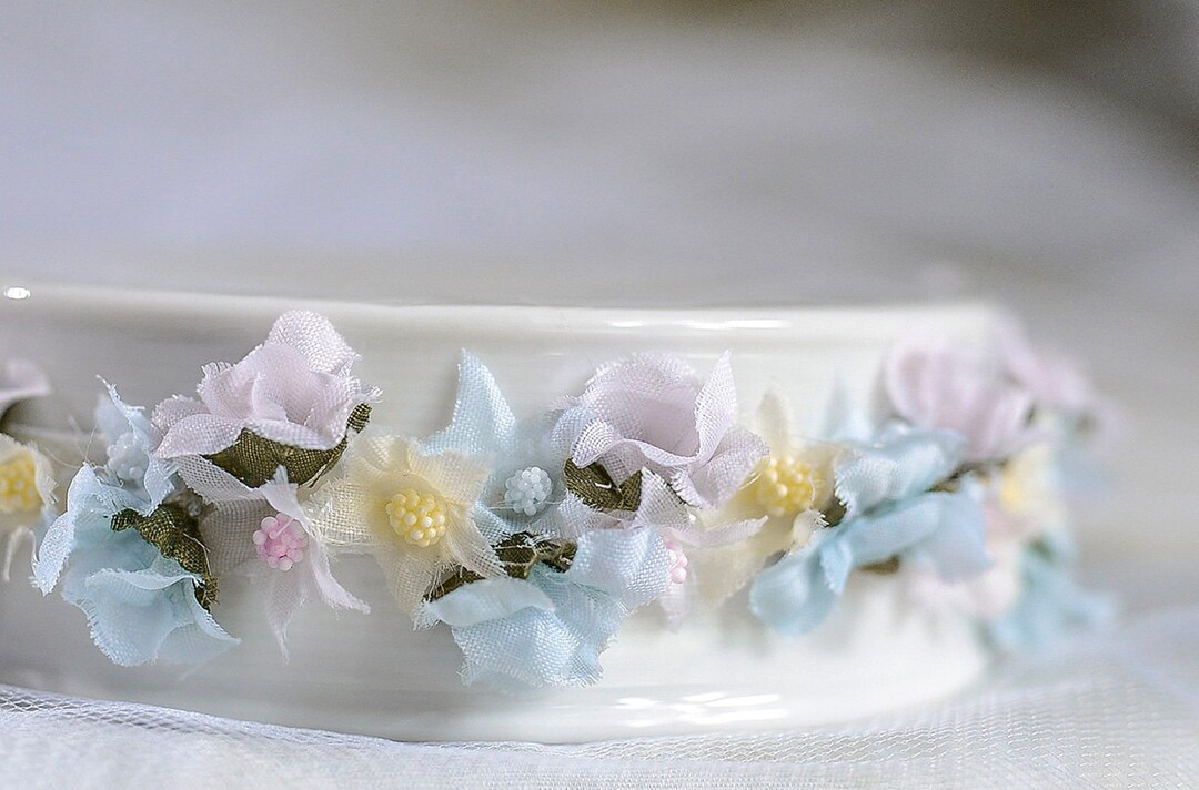 Flowery Rainbow Trim DIY Cake Topper Base - Etsy