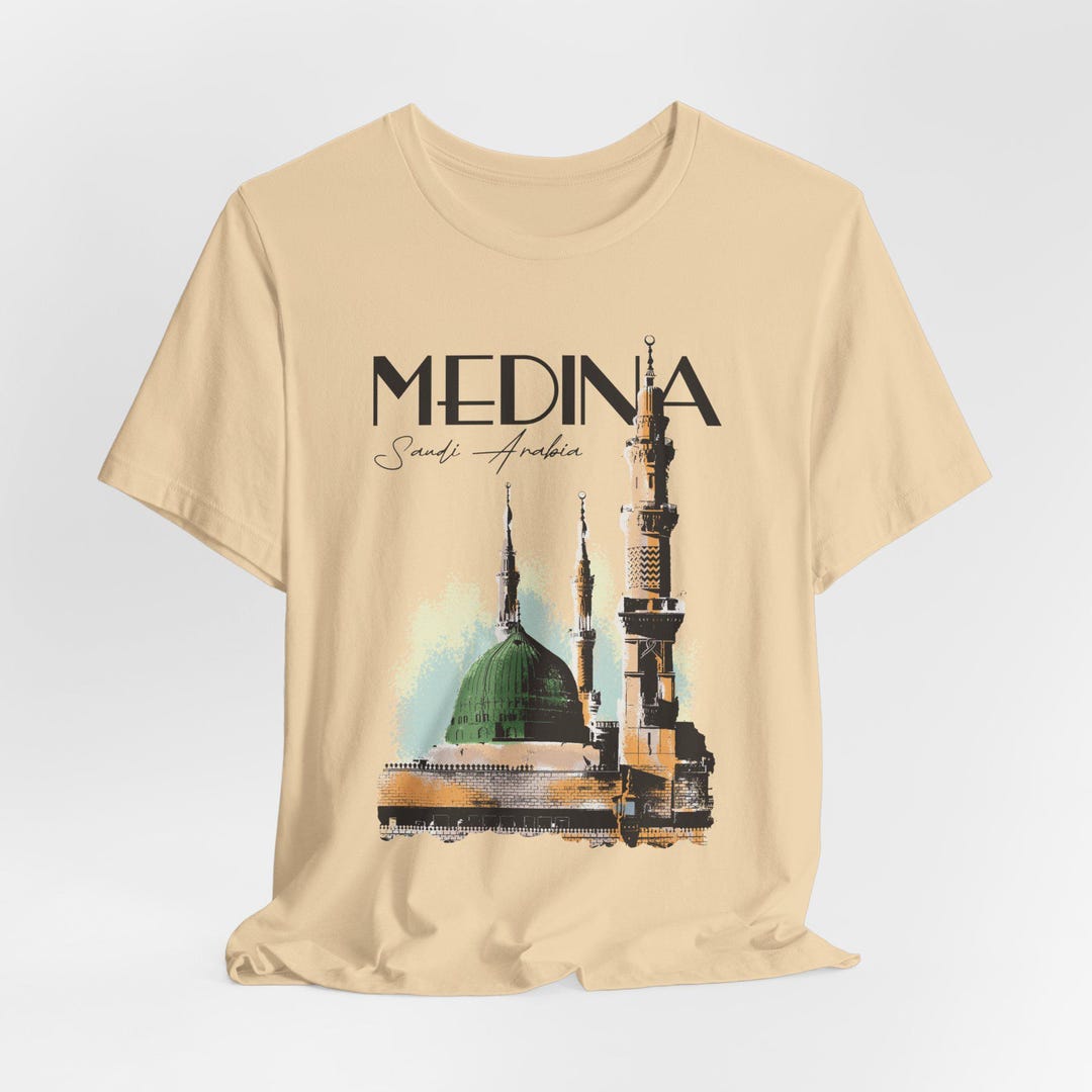 Masjid Al-nabawi Tee: Medina Islamic Art Graphic T-shirt - Etsy