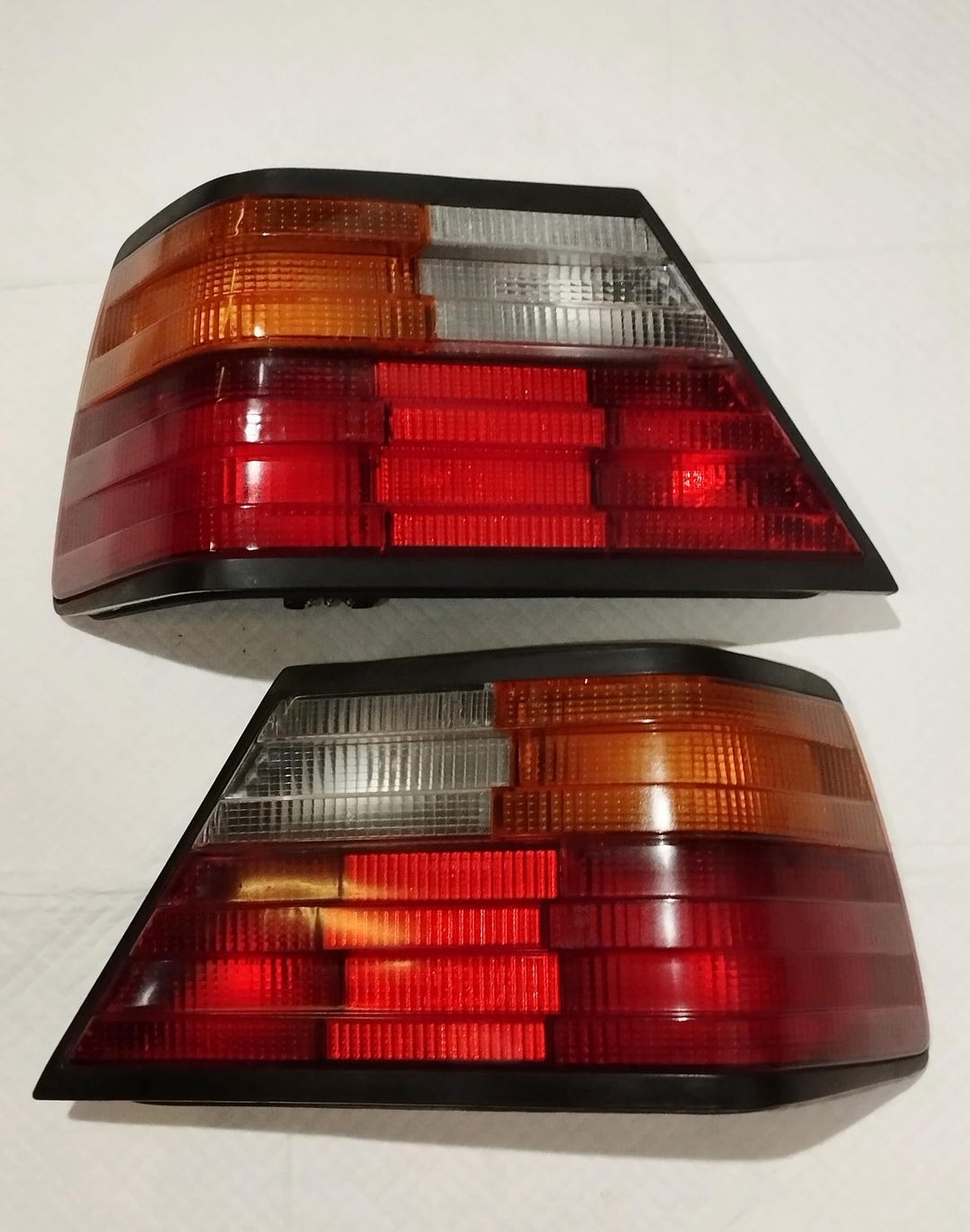 Mercedes-benz W124 Rear Tail Lights Left and Right 1248200264 ...