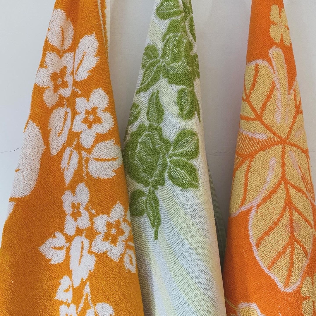 Vintage Badhanddoek Jaren 70 Badstof Oranje Groen Bloem Gratis ...