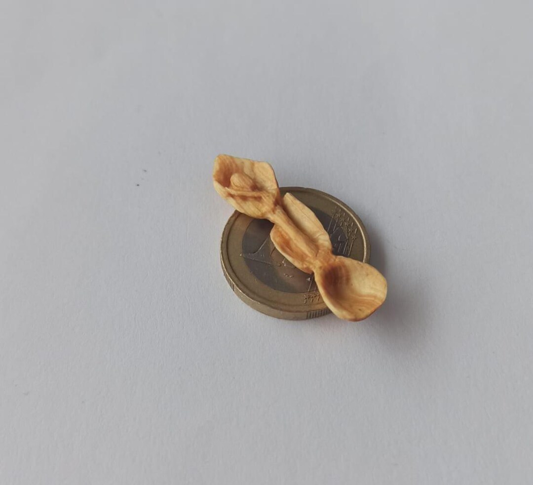 Miniature Spoon With Calla Flower Carving | Juniper Wood | 3.7 Cm ...
