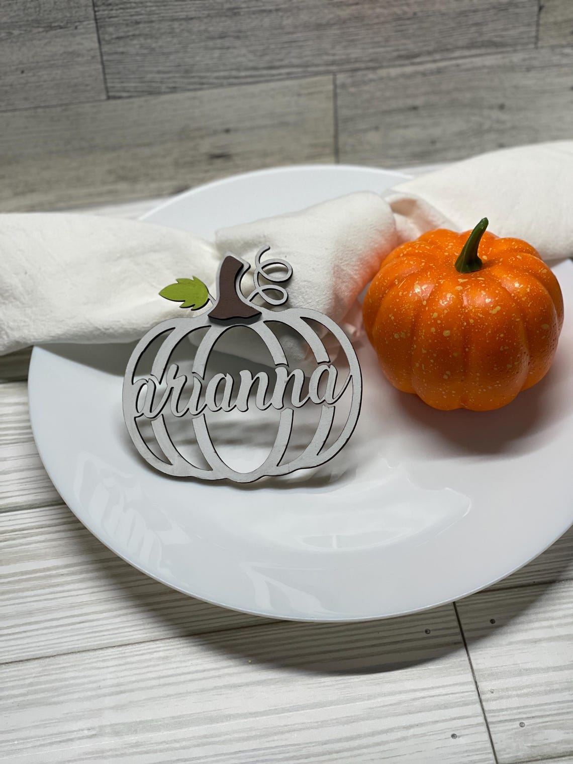 Custom Wood Pumpkin Name Tag: Rustic Thanksgiving Place Card - Etsy