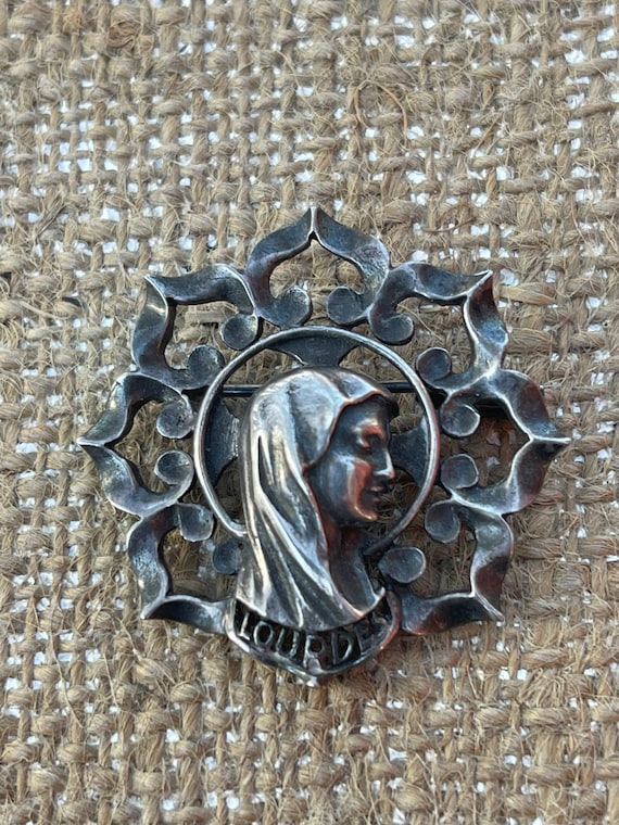 Antique Virgin Mary LOURDES brooch pin. - Gem