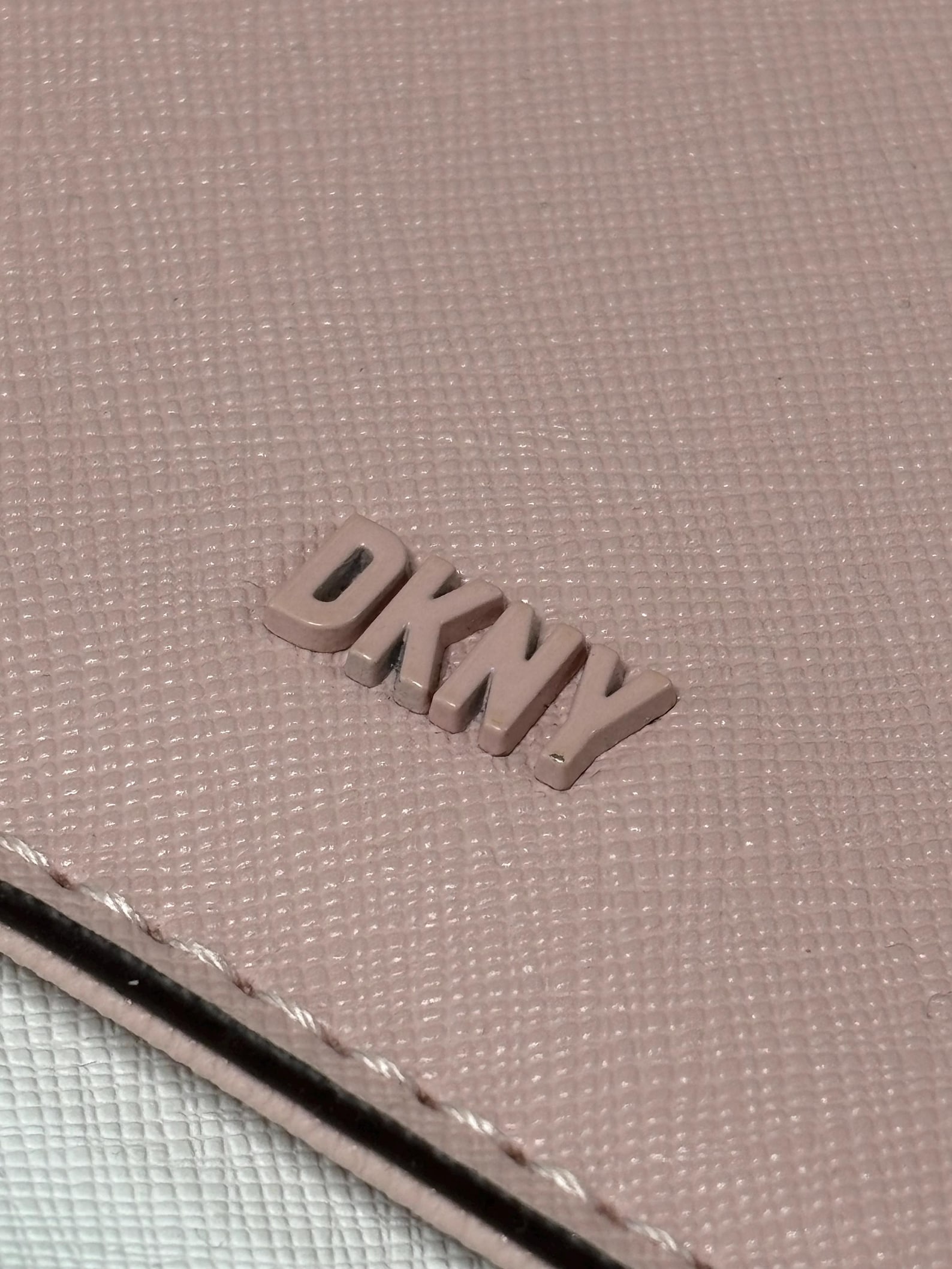 DKNY Vintage Bag | DKNY Pink White Bag | Crossbody Bag | DKNY Purse ...