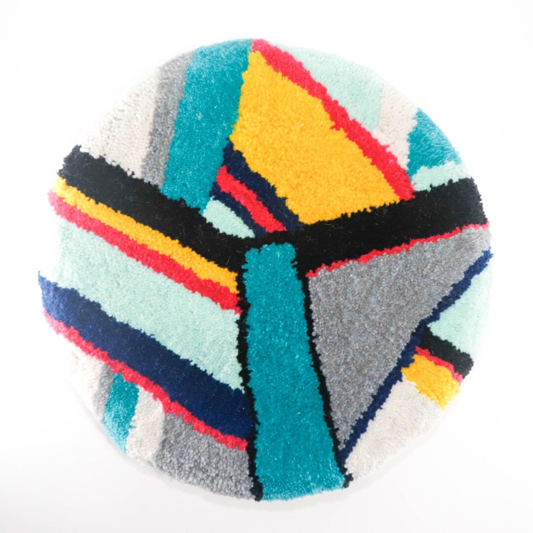 Round Tufted Wool Wall Art, Wall Hanging, Geometric Design (14") - Etsy