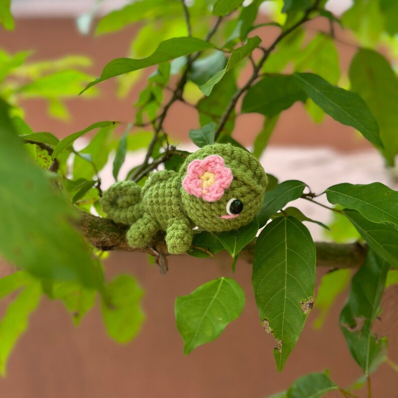 Crochet Pattern Gecko Pascal English Version, Handmade Mini Gecko PDF ...