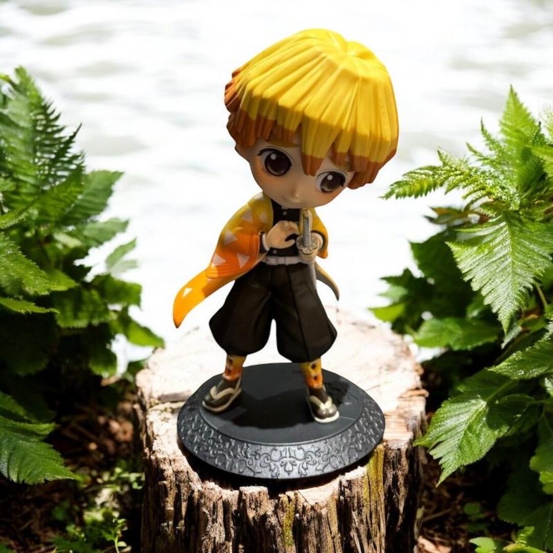 Qposket Zenitsu Agatsuma Ver. A - Demon Slayer - 14 Cm - Used Without ...