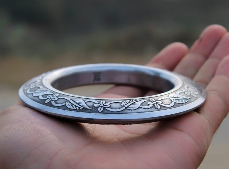 Engraved Sarbloh Kada | Handmade 300g Sikh Bangle With Flower Design ...