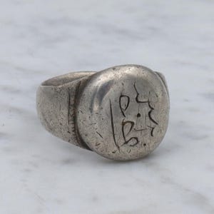 Ancient Middle Eastern Silver Signet Ring, Sz 9 - Etsy