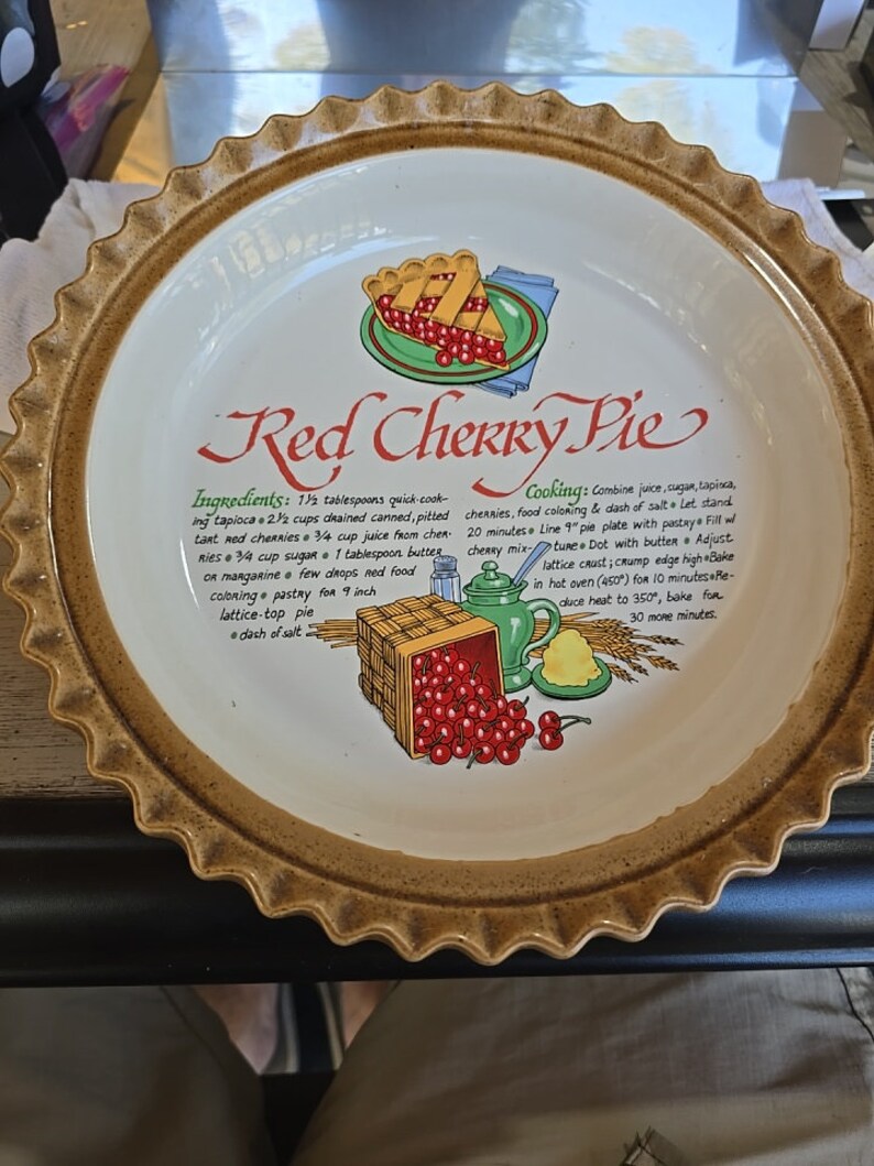 Beautiful Vintage Cherry Pie Plate! Made in Japan - Etsy