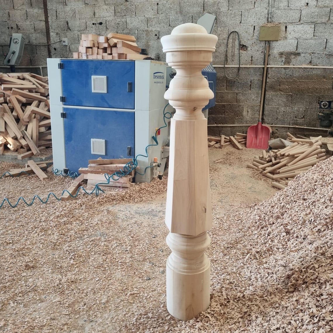 Hexagonal Body Newel Post, Newel Caps, Stairs, Custom Stairs Parts ...